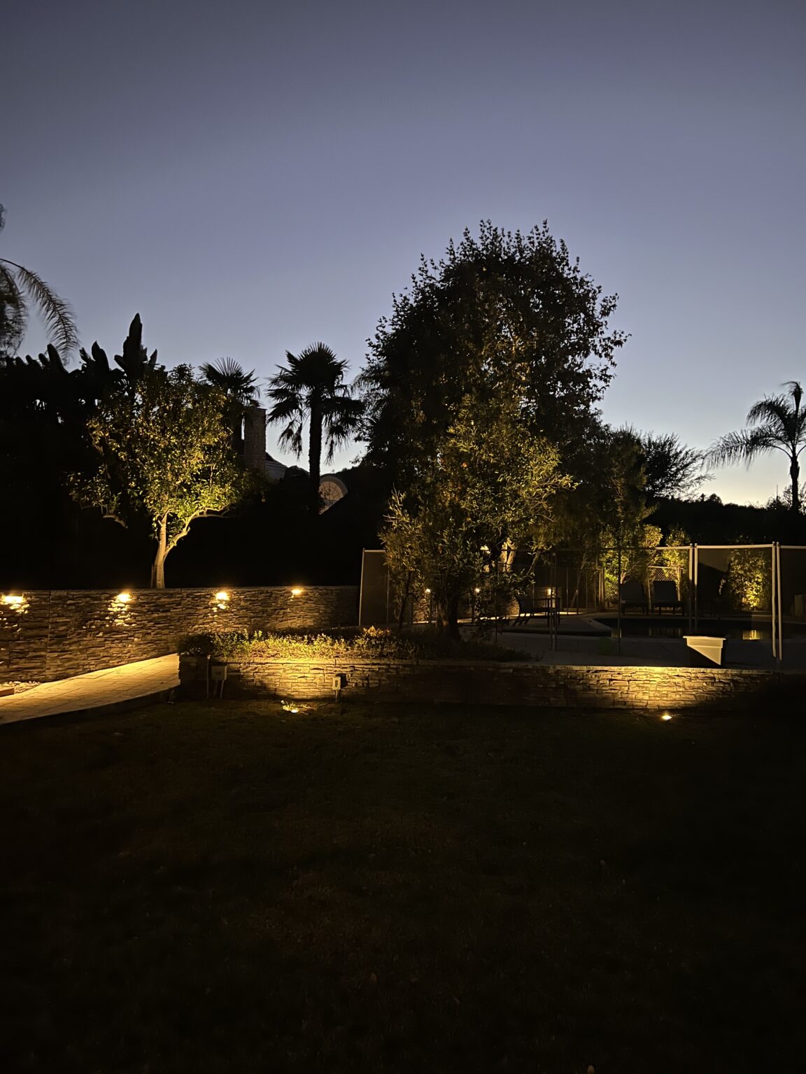Outdoor Landscape Lighting Installation in Los Angeles - Outdoor ...
