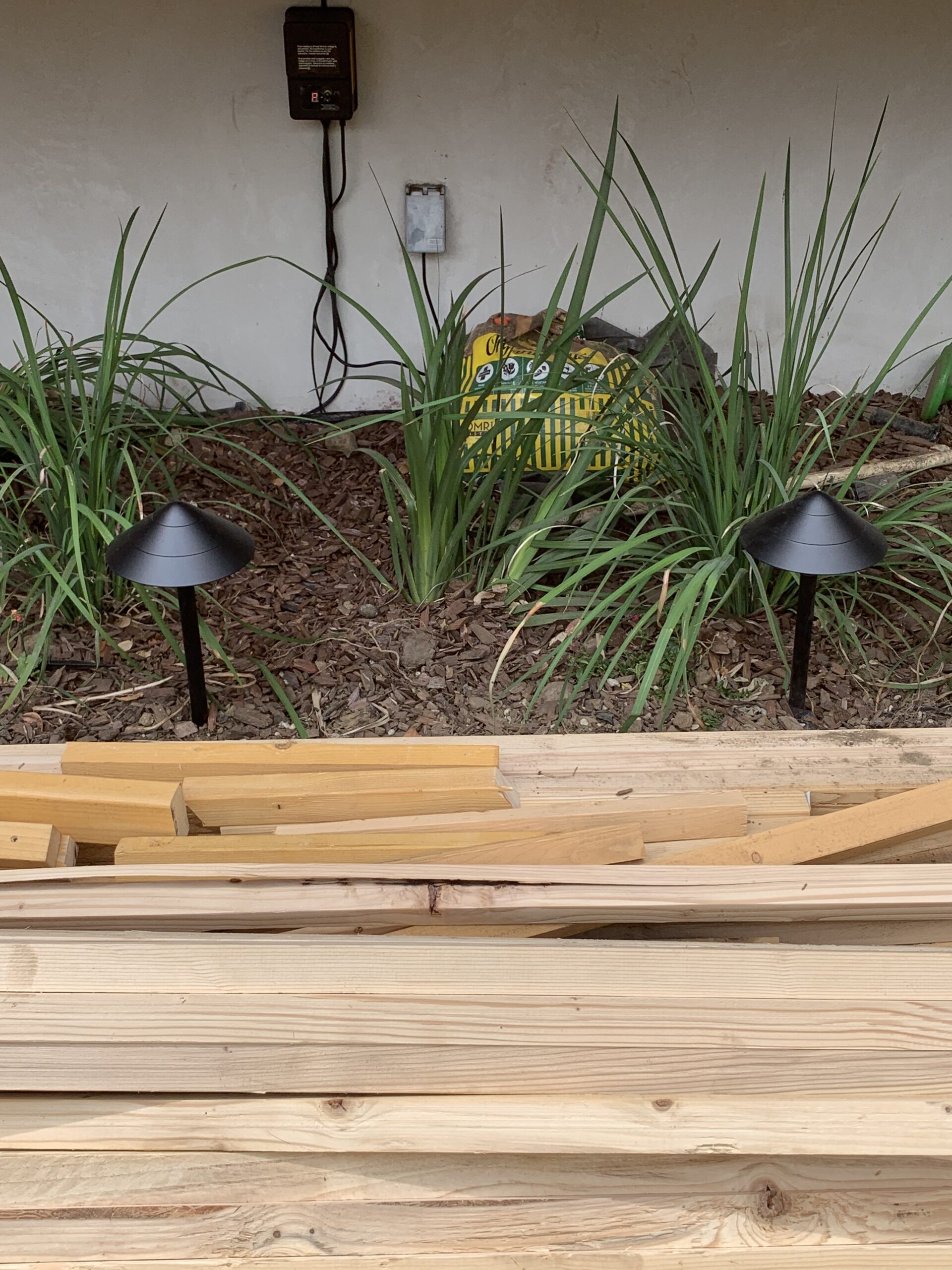 Brass Path Lights - Outdoor Lighting Installers in Los Angeles ...